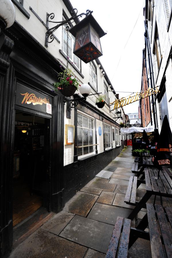 The History of Briggate - Leeds Walking Tour | Leeds Inspired